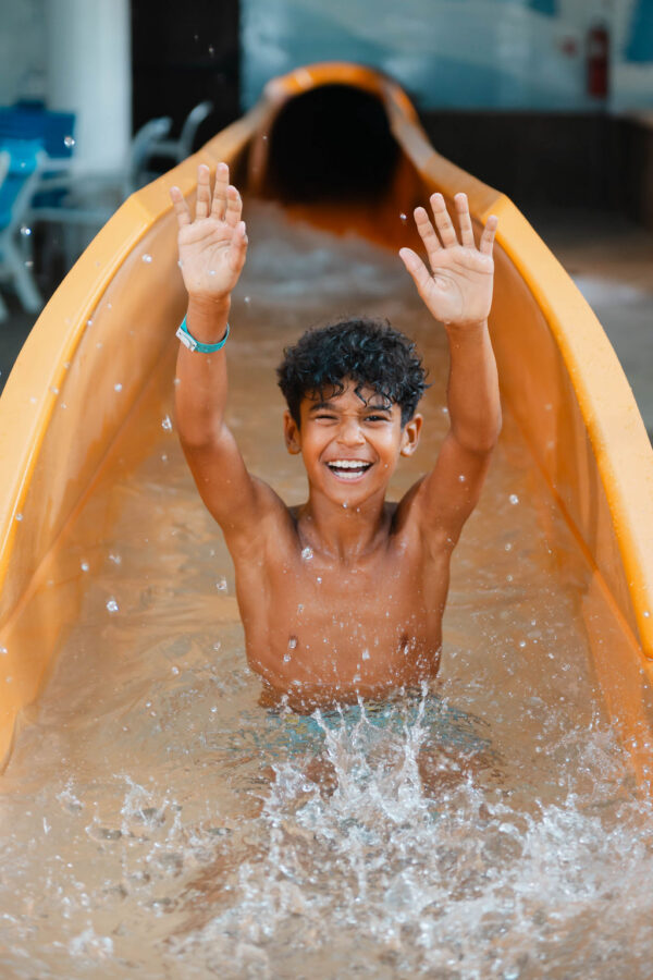 Avalanche Bay Indoor Waterpark - Petoskey Area